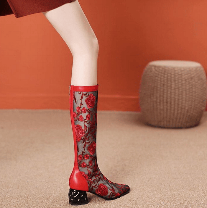 Bottes d'été hautes rouges en maille dentelle avec motif fleurs • SamBottes
